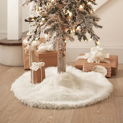 Faux Fur Tree Collar | Grandin Road