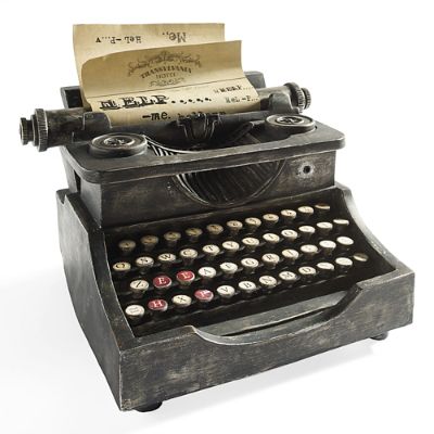 Animated Haunted Typewriter | Grandin Road