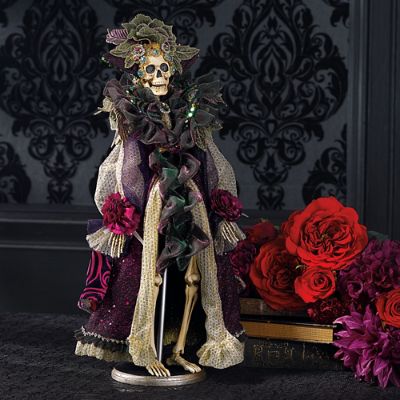Mark Roberts Mr. Regal Lifesize Fashion Skeleton | Grandin Road