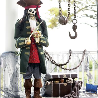 Animated Skeleton Pirate | Grandin Road