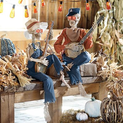 Interactive Dueling Banjo Skeletons | Grandin Road