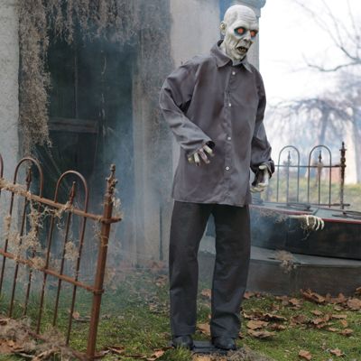 Life-size Animated Zombie | Grandin Road